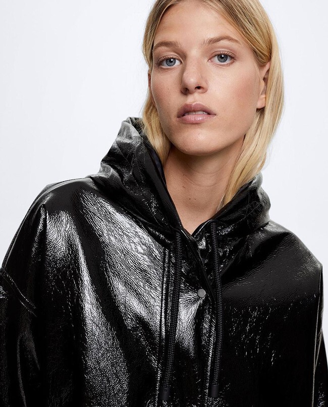 Esta chaqueta impermeable de Parfois es tan bonita que la querremos ...