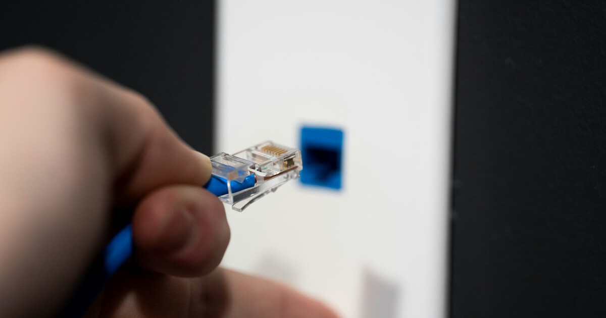 Dos formas para convertir las viejas instalaciones de cable de antena de TV en conexiones ...