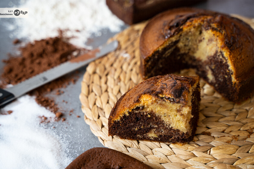 Cómo preparar bizcochuelo marmolado, un pastel fácil con chocolate ...
