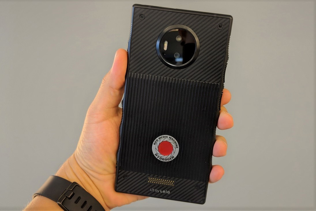 RED Hydrogen One: probamos el primer smartphone del mundo con "pantalla holográfica" que llegará ...
