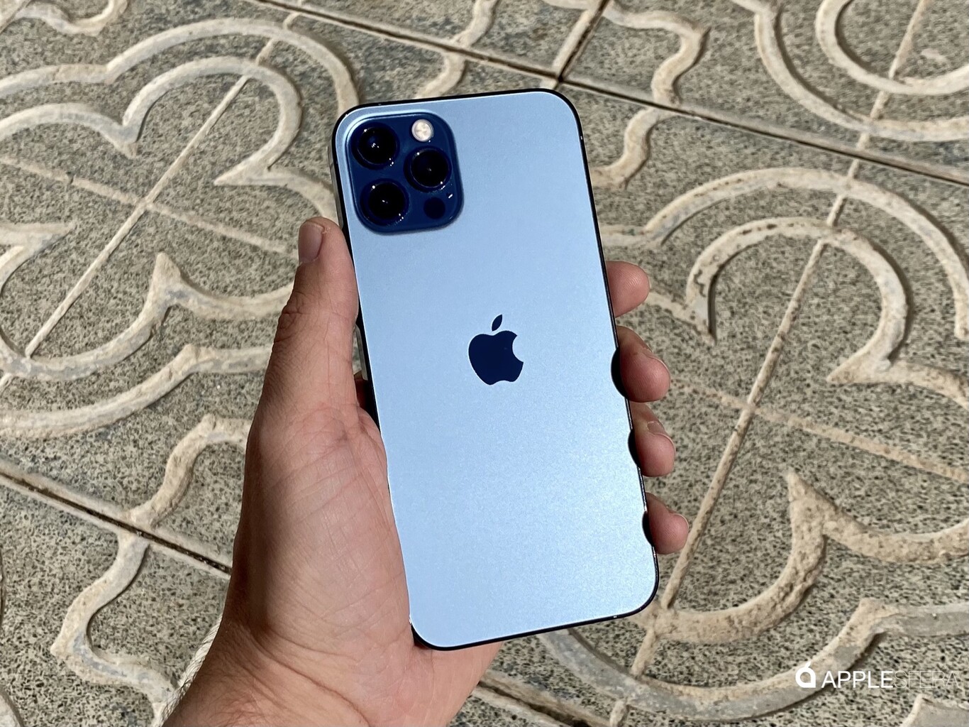 Así luce el iPhone 12 Pro en azul pacífico: el nuevo color de esta ...