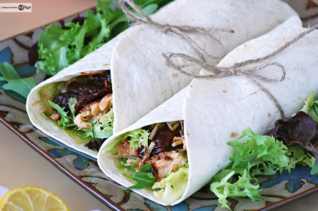 Wraps de pollo con chiles y aguacate, receta sencilla de aprovechamiento