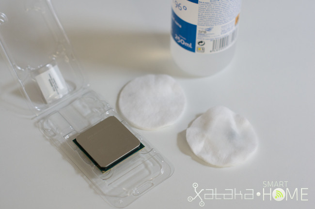 Guía para montar un HTPC. Paso 4.4: instalar el procesador, el disco ...