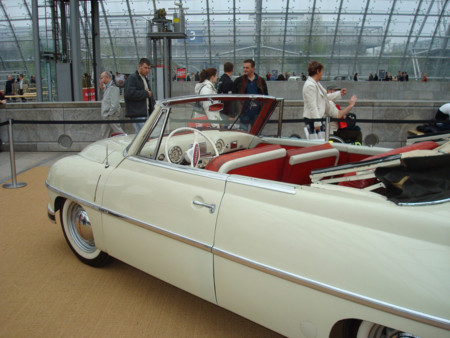 Clásicos del mundo: Tatra T601 Cabrio, el Tatraplan de la hija de Stalin