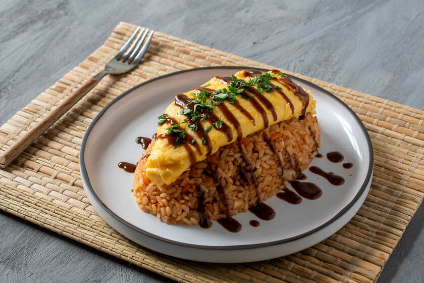 Omurice, receta de la tortila japonesa con arroz fácil y deliciosa