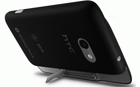 HTC 7 Surround, el teléfono con altavoz deslizante se hizo realidad