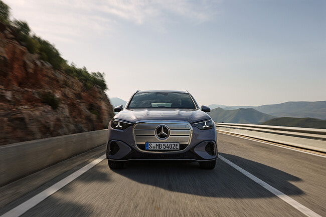El nuevo Mercedes GLC EQ es un SUV eléctrico con 700 km de autonomía, una parrilla gigante y una ...