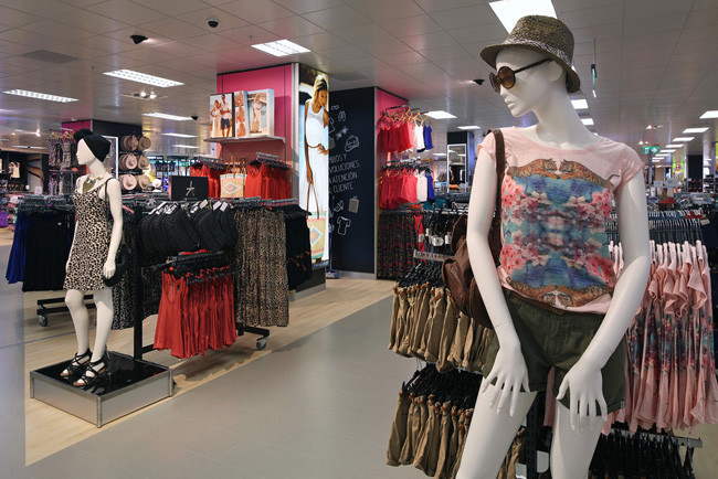 Primark se moderniza e inaugura su macrotienda más grande en España en ...