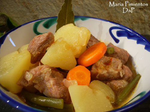 Guisado de cerdo con patatas. Receta