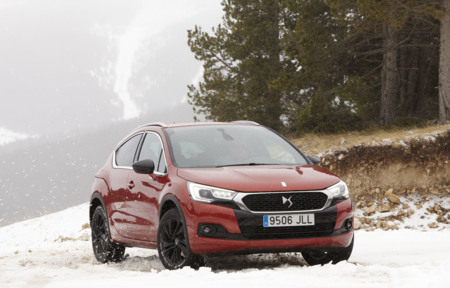 DS 4 Crossback: al volante del DS más aventurero