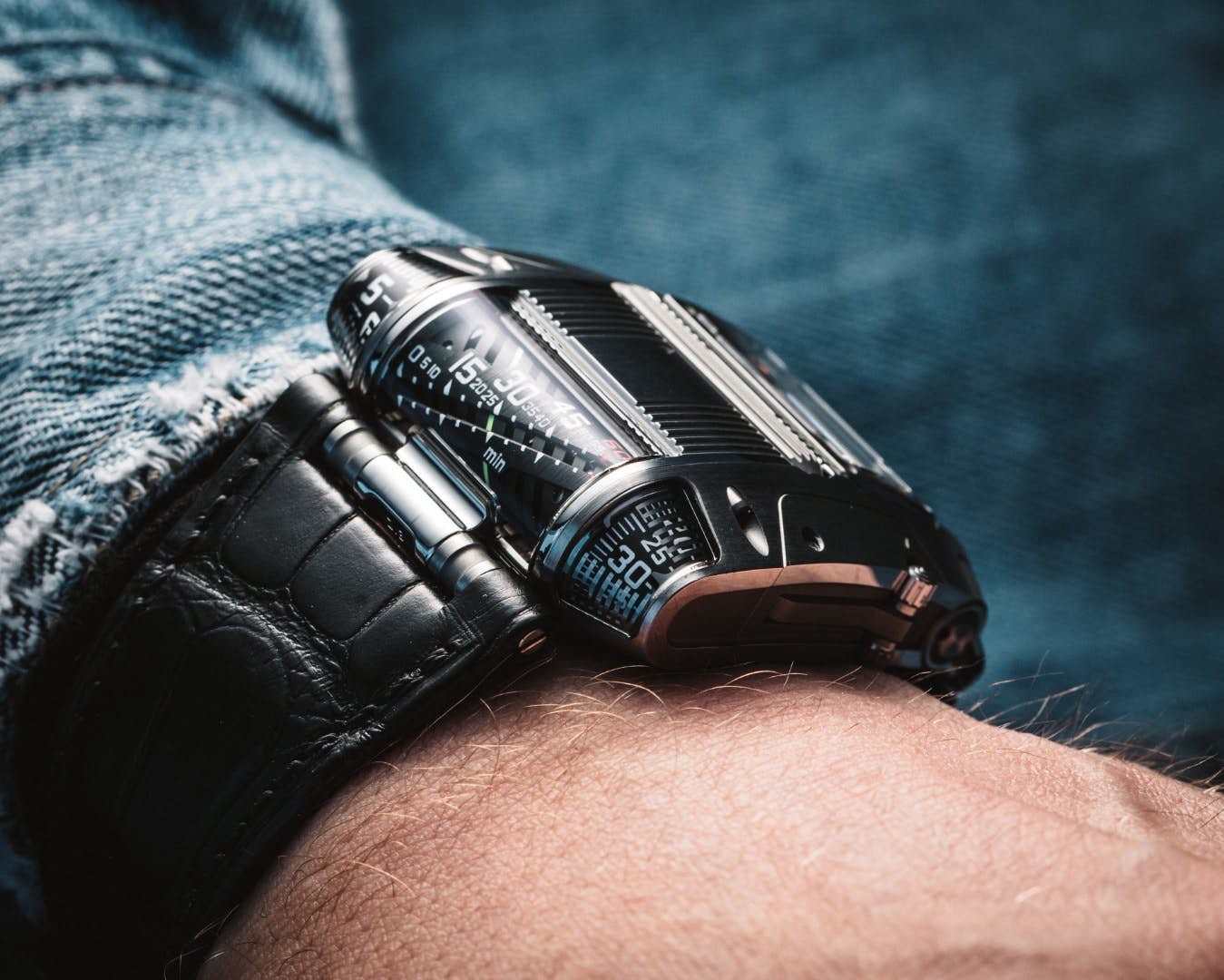 Urwerk UR-100C, el extravagante reloj futurista que quiere reinventar ...