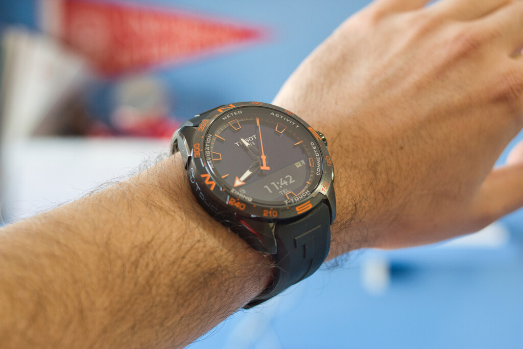 Tissot T-Touch Connect Solar, análisis: características, precio y ...