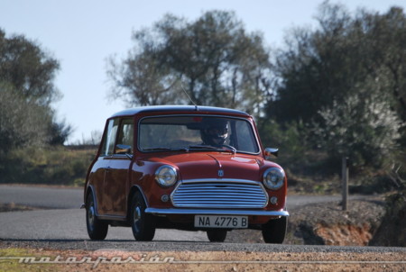 Authi Mini 850 L, retroprueba