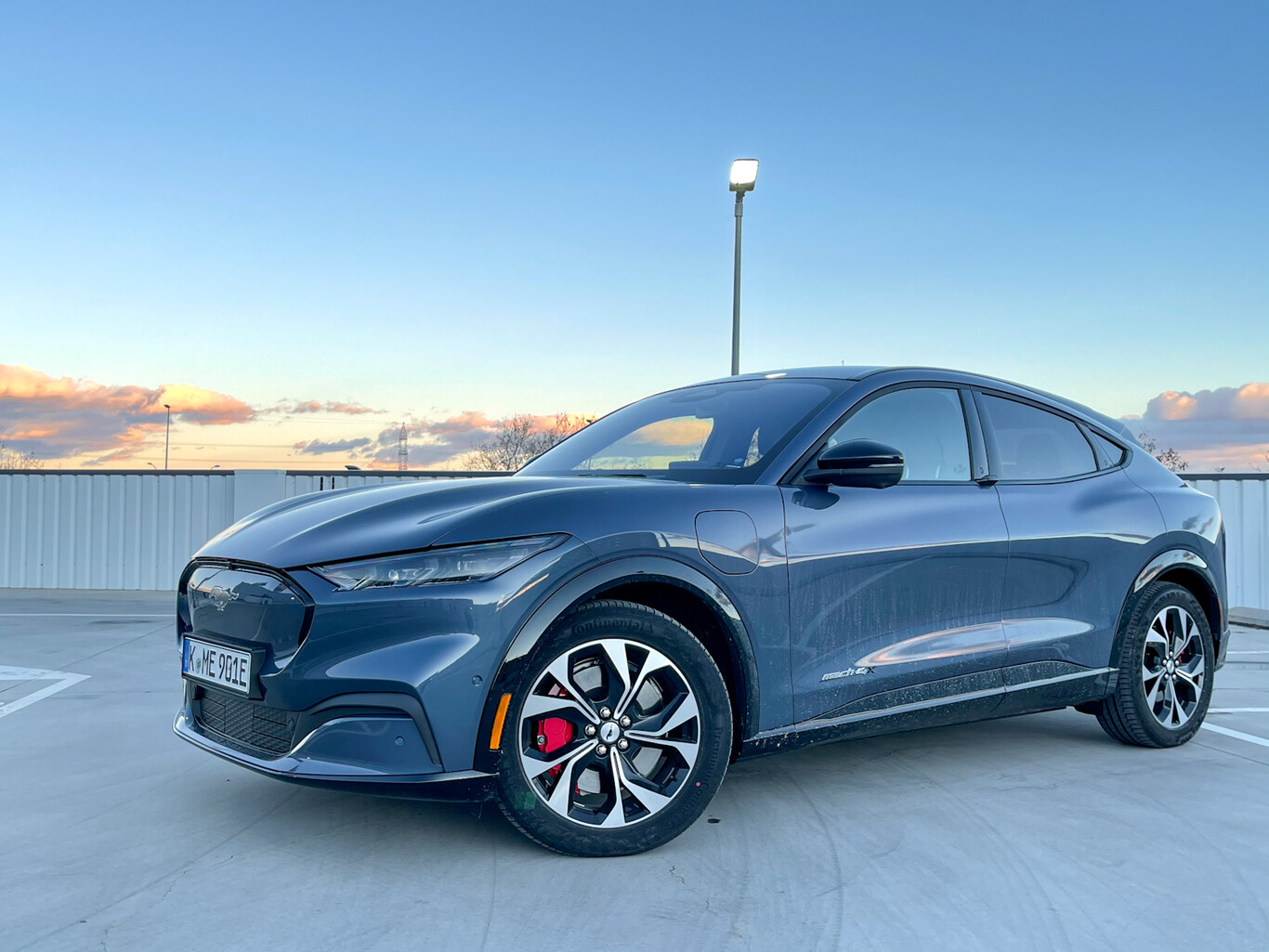 Ford Mustang Mach-E, análisis. Review con características, precio y ...