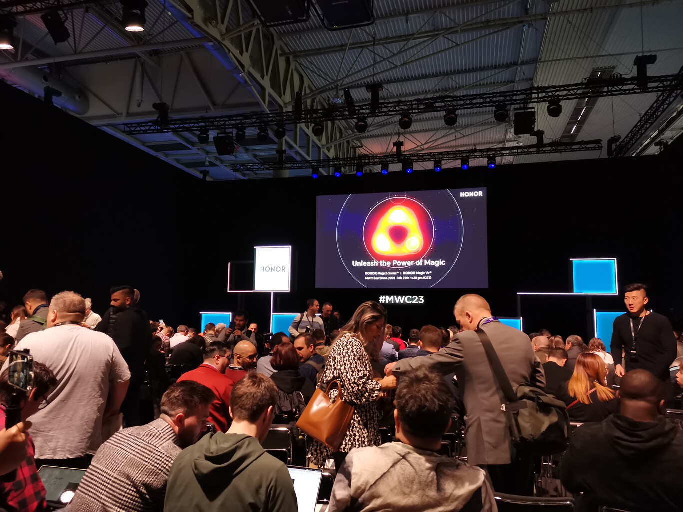 HONOR despliega toda la magia de la tecnología con su serie Magic5. Así fue su presentación en ...