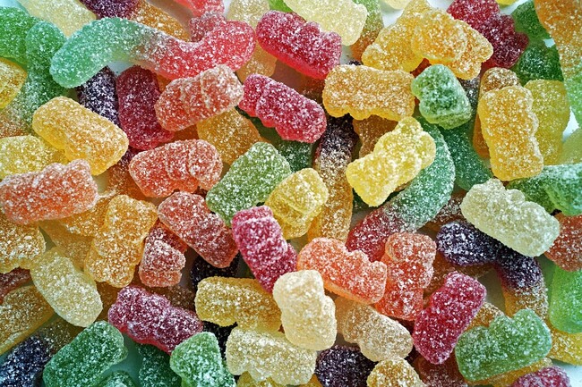 Colorantes artificiales en alimentos podrían producir hiperactividad ...