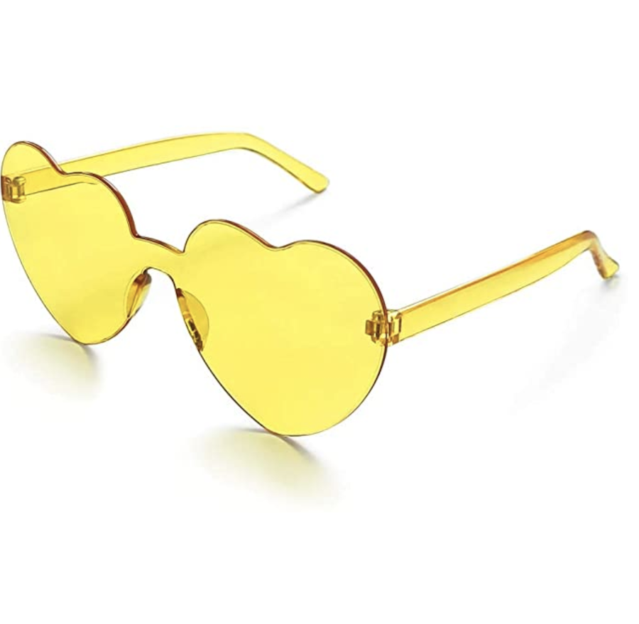 Regresamos a la infancia con estas gafas de sol en forma de corazón que ...