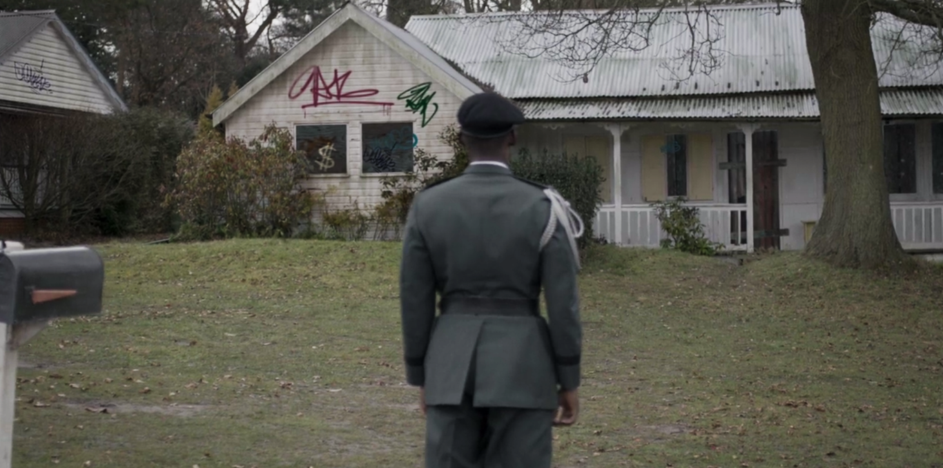 ‘Black Mirror’: La deshumanización de la guerra en 'Men Against Fire'