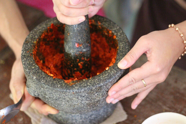 Mojo rojo: qué es, cómo se hace esta salsa canaria y en qué recetas la ...