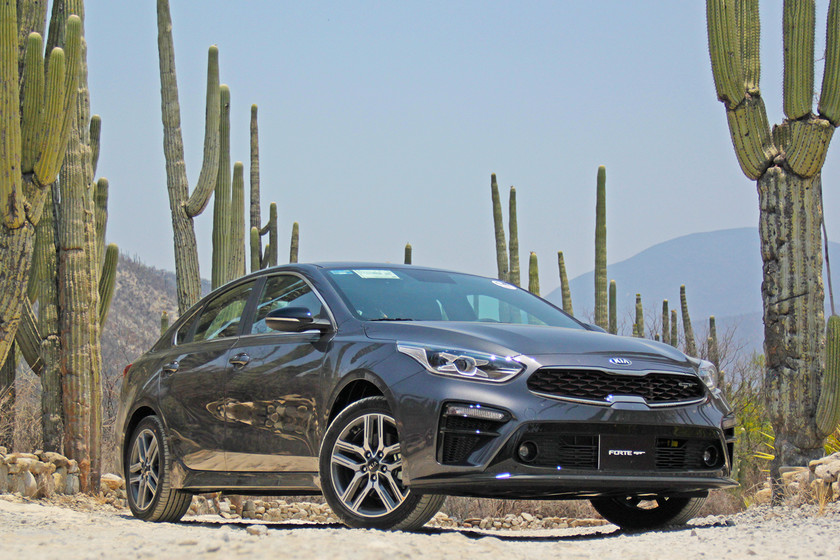 KIA Forte GT Sedán, manejamos a la versión más potente del Forte