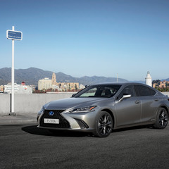 Lexus ES 300h y RC 300h 2019, prueba contacto: híbridos de lujo con ...