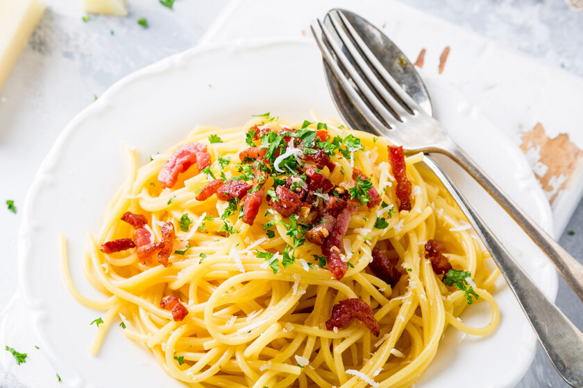 Recetas con acelgas: cómo hace Acelgas con tocino y pasta lingüini de ...