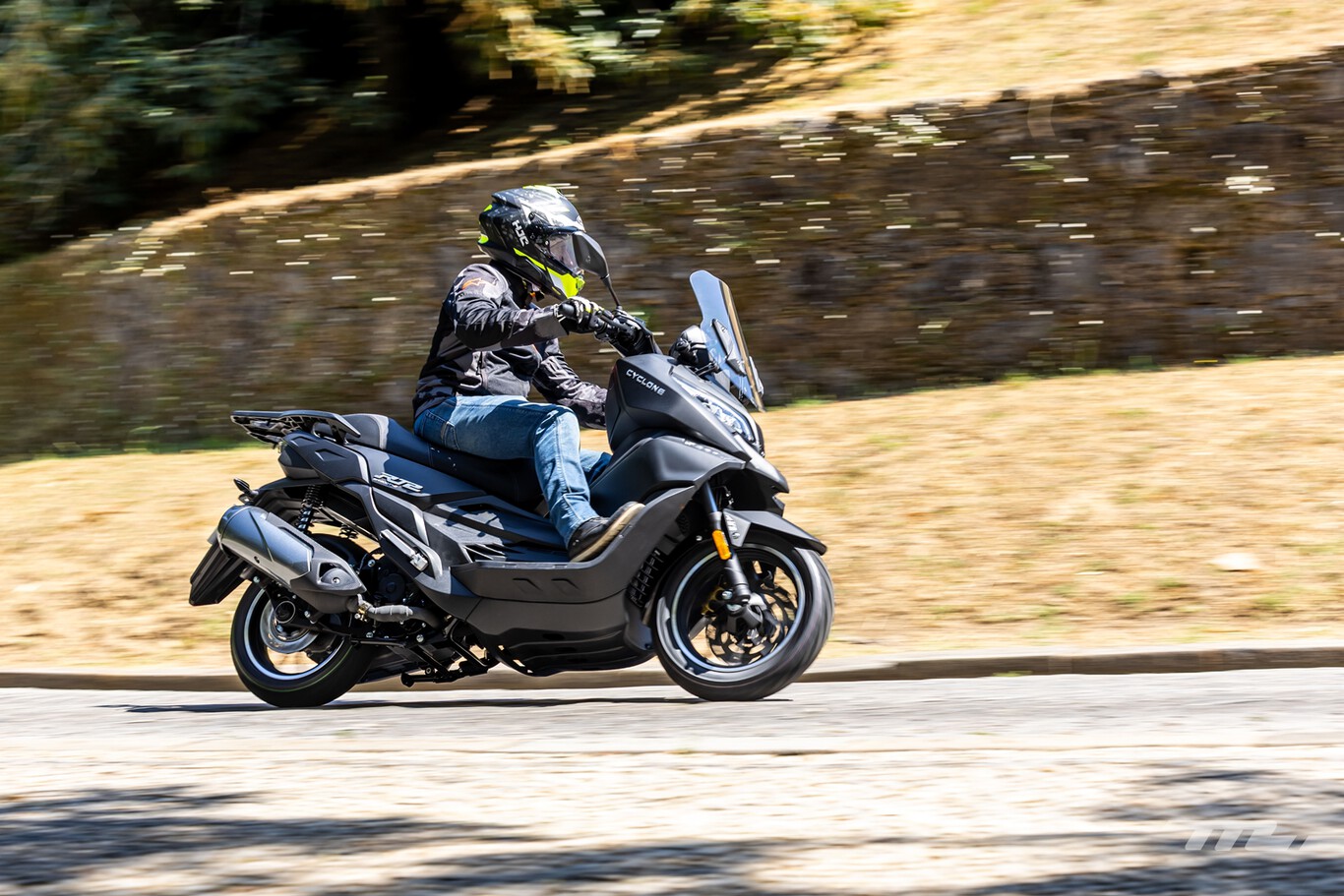 Probamos los scooter de Cyclone: un urbano, un crossover y un GT ...