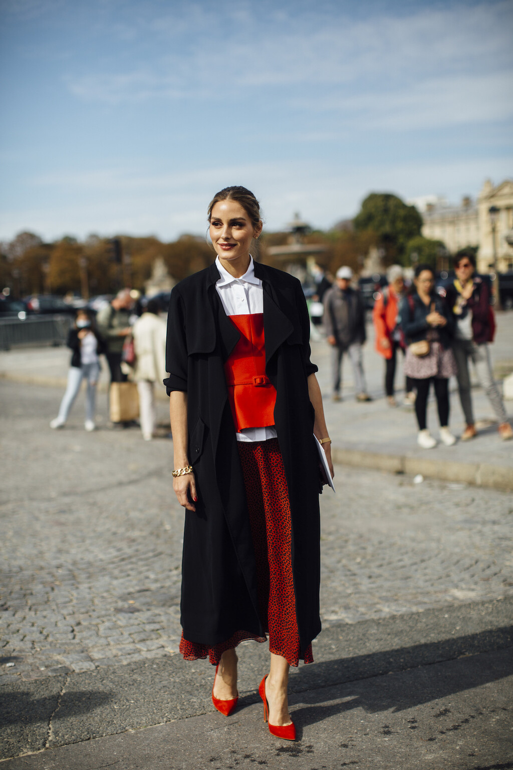 Olivia Palermo y Alexa Chung brillan en Paris con su particular estilo ...