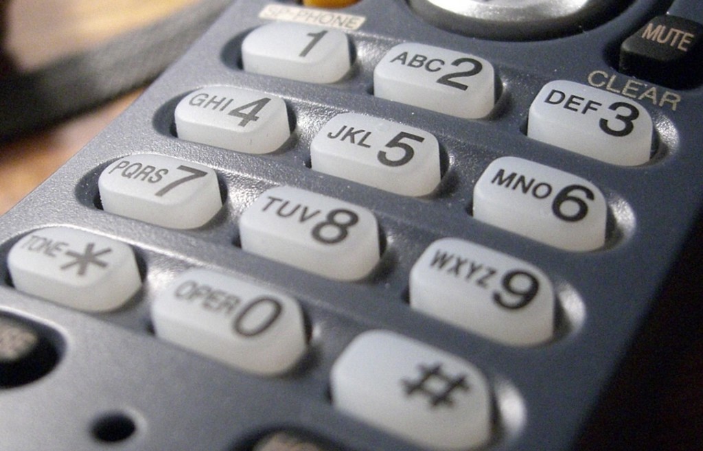 ¿Por qué el teclado de los teléfonos es así y no de otra forma?