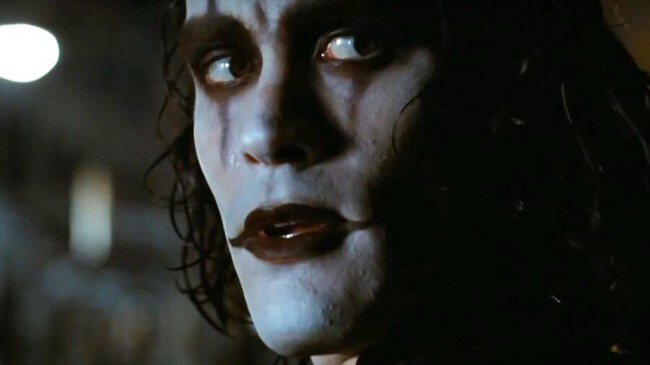 "El Cuervo no es solo una película, Brandon Lee murió y debería seguir ...