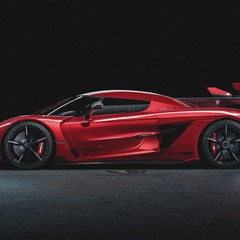Koenigsegg Jesko Red Cherry Edition: un one-off vestido de rojo cereza ...
