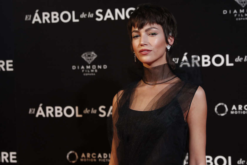 Úrsula Corberó se calza las sandalias de moda más originales de Prada ...