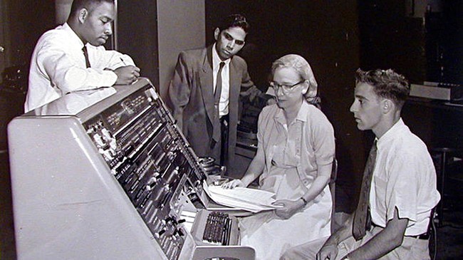El legendario lenguaje de programación COBOL acaba de cumplir 60 años ...