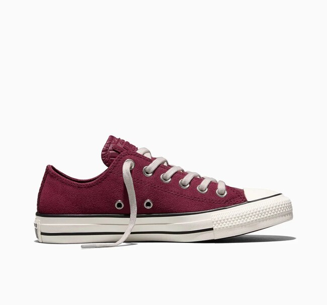 Olvídate de las Samba: estas Converse en color vino son perfectas para ...