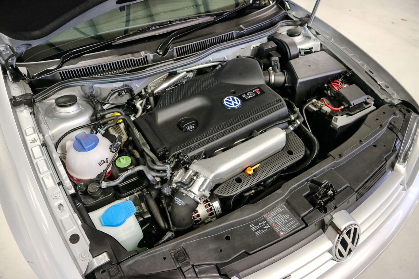 Volkswagen Golf GTI MK4 25 aniversario a subasta, información, detalles ...