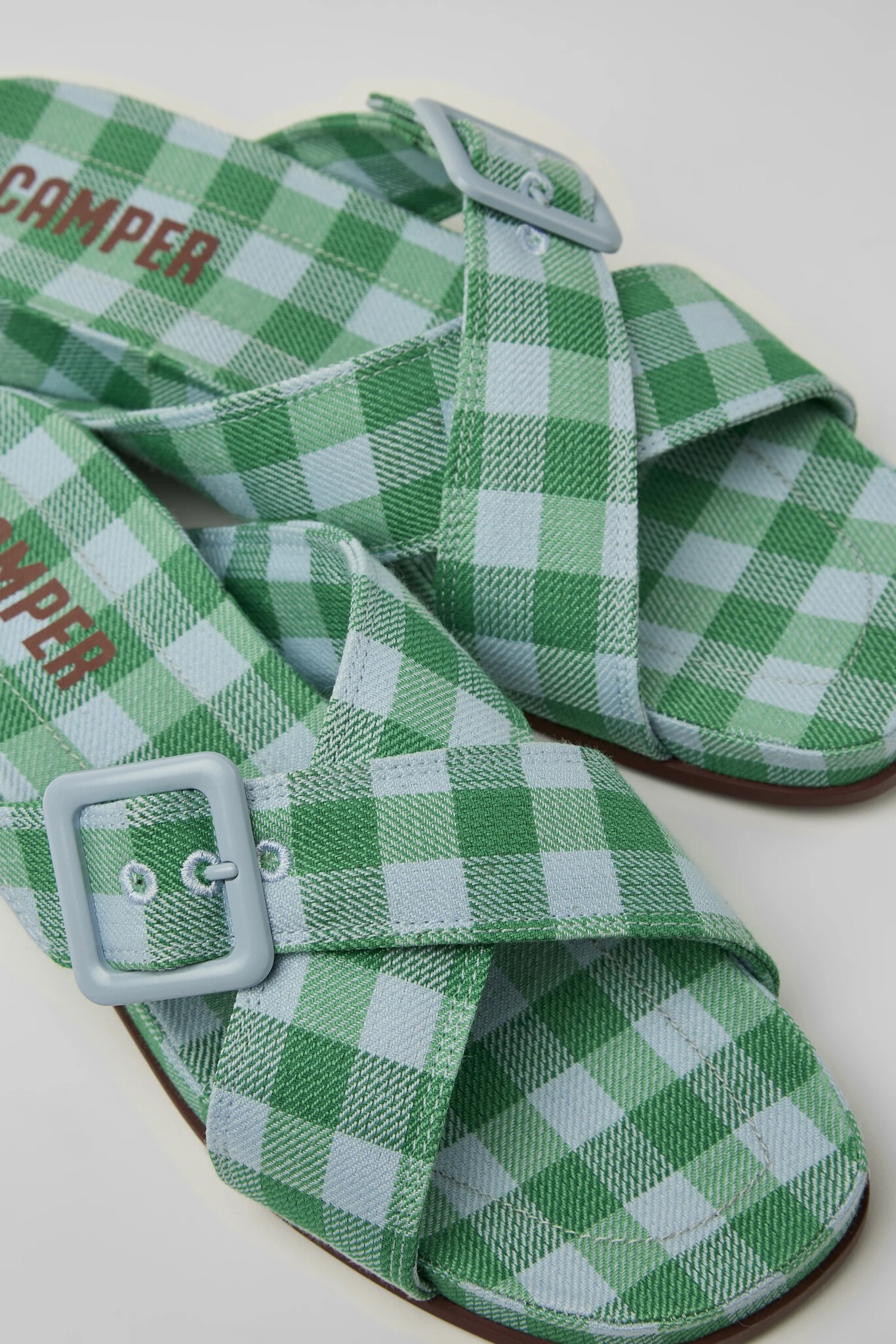 Las nueve sandalias de la nueva colección de Camper que añadirán color ...