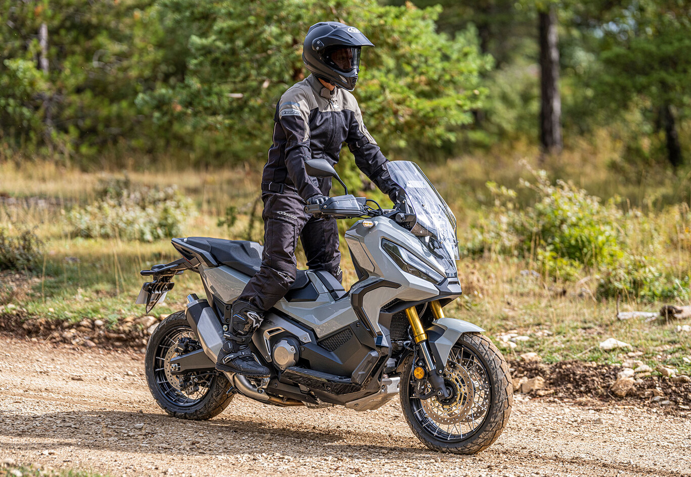 Honda X-ADV 2021, precio: ahora rinde 58 CV y gana una nueva imagen, por 12.150 euros