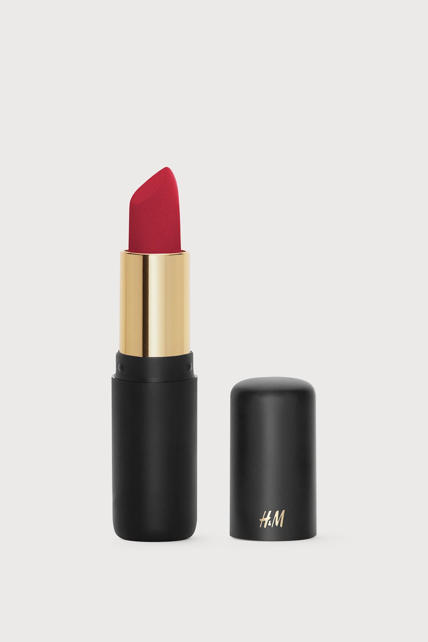 Los clásicos nunca fallan y estos siete labiales de color rojo prometen ...