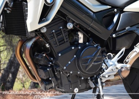 BMW F 800 R, prueba (valoración, ficha técnica y galerías)