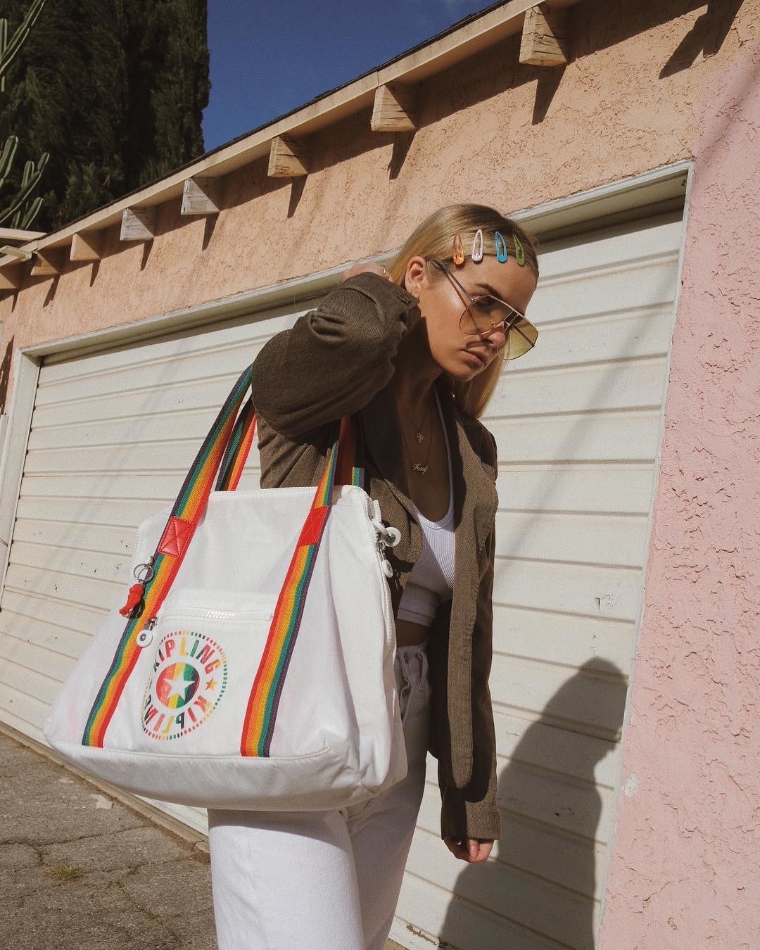 Los clips de pelo noventeros vuelven a tener protagonismo: 11 ejemplos ...