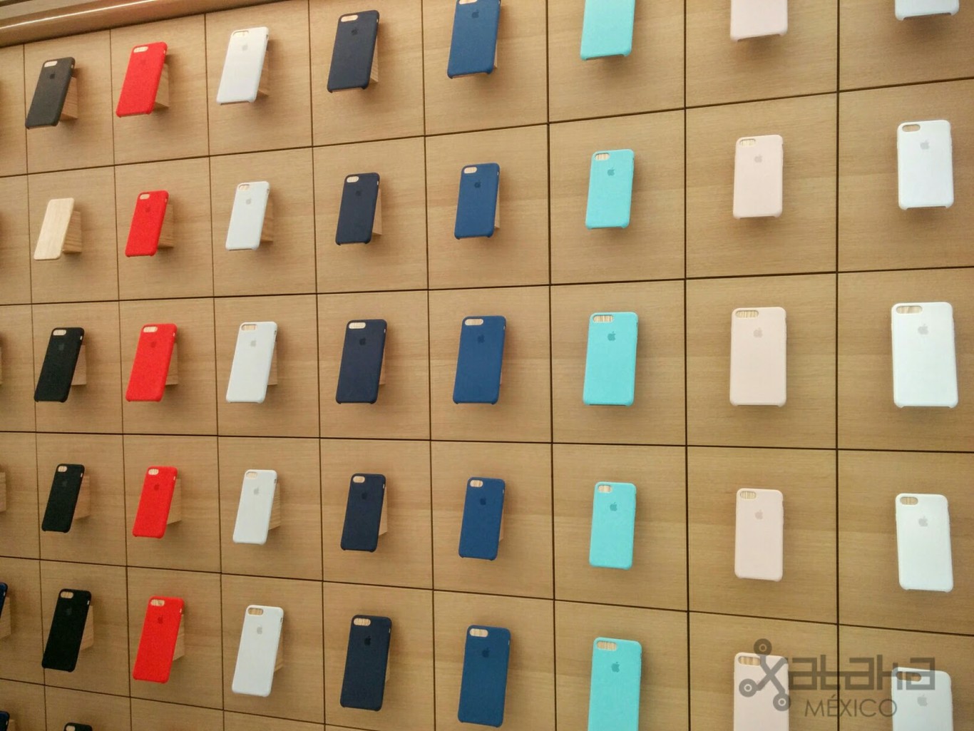 Así es Apple Vía Santa Fe, la primera Apple Store en México