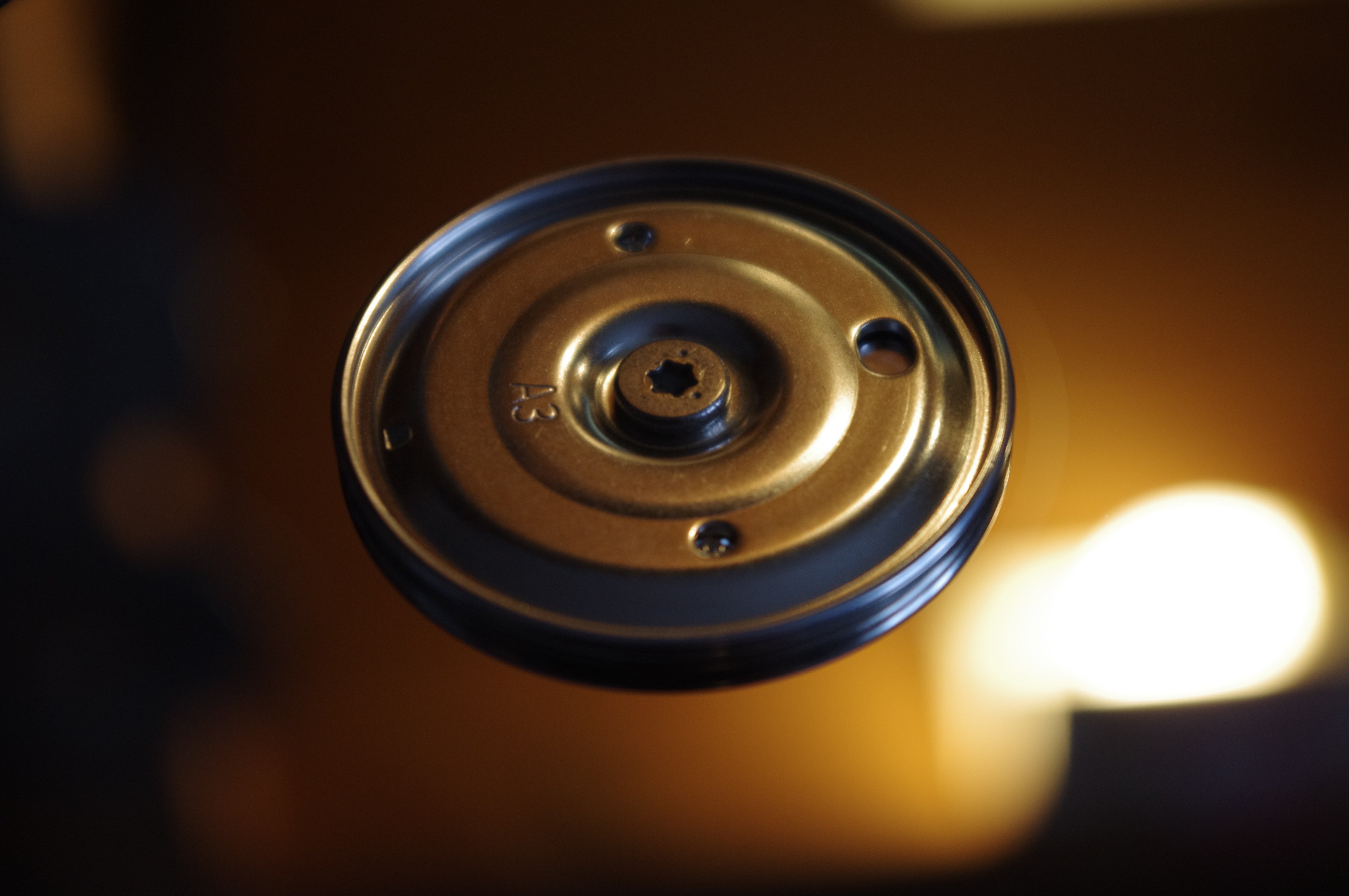 De los primeros discos duros magnéticos a los SSD: así ha variado el ...