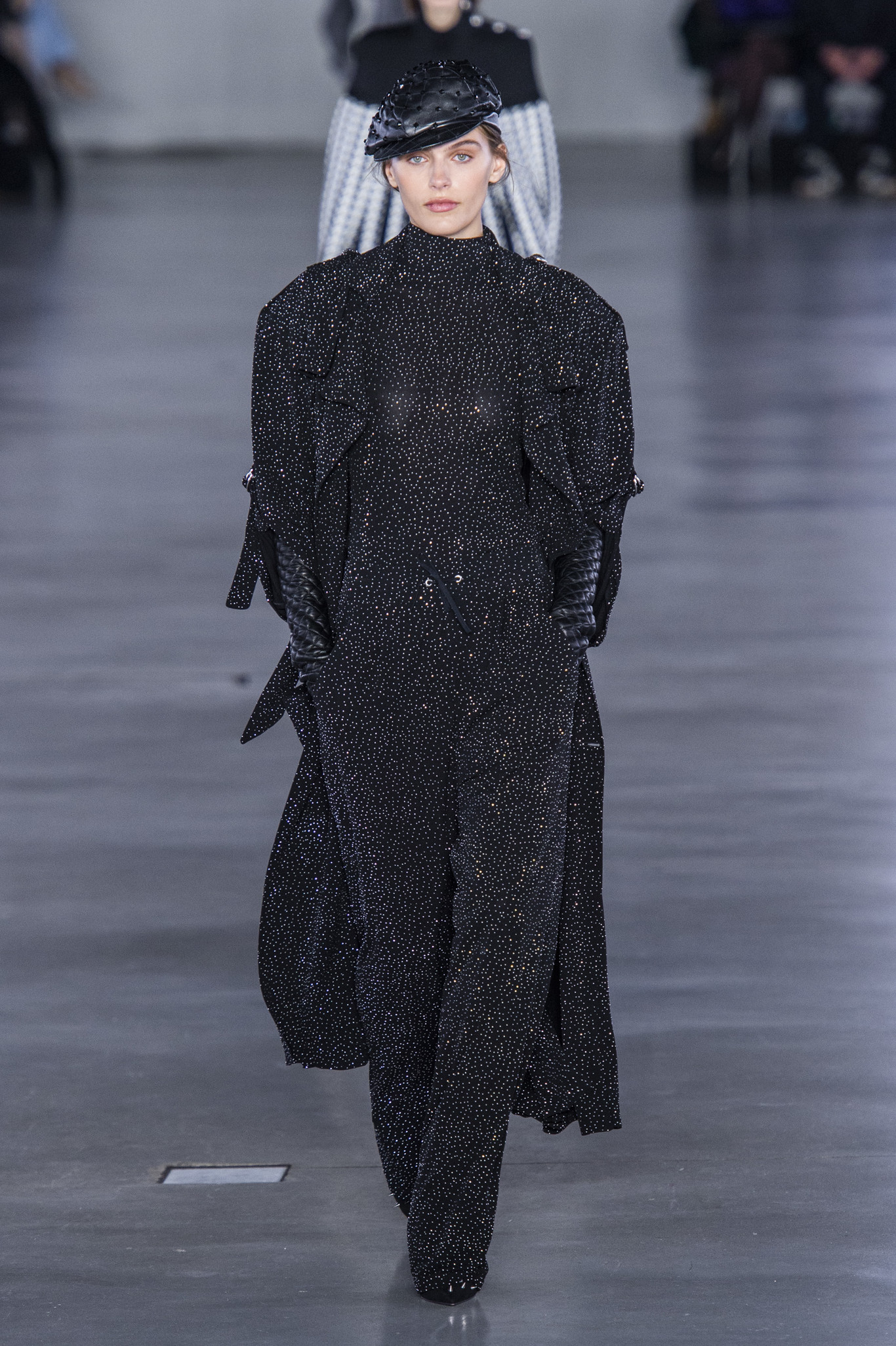 Los mejor del quinto día de la Semana de la Moda de París: Loewe ...