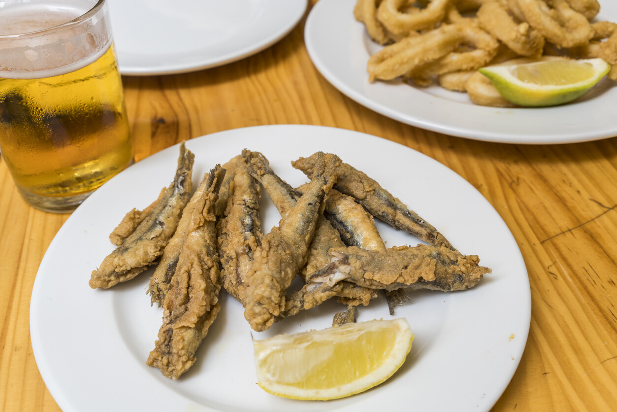 Dónde comer en Granada barato bien y qué comida típica probar