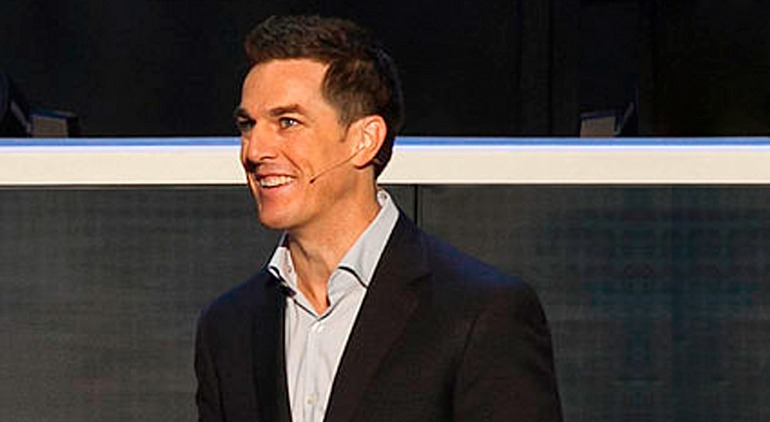 El CEO de EA cree que el futuro de los juegos está en los mundos ...